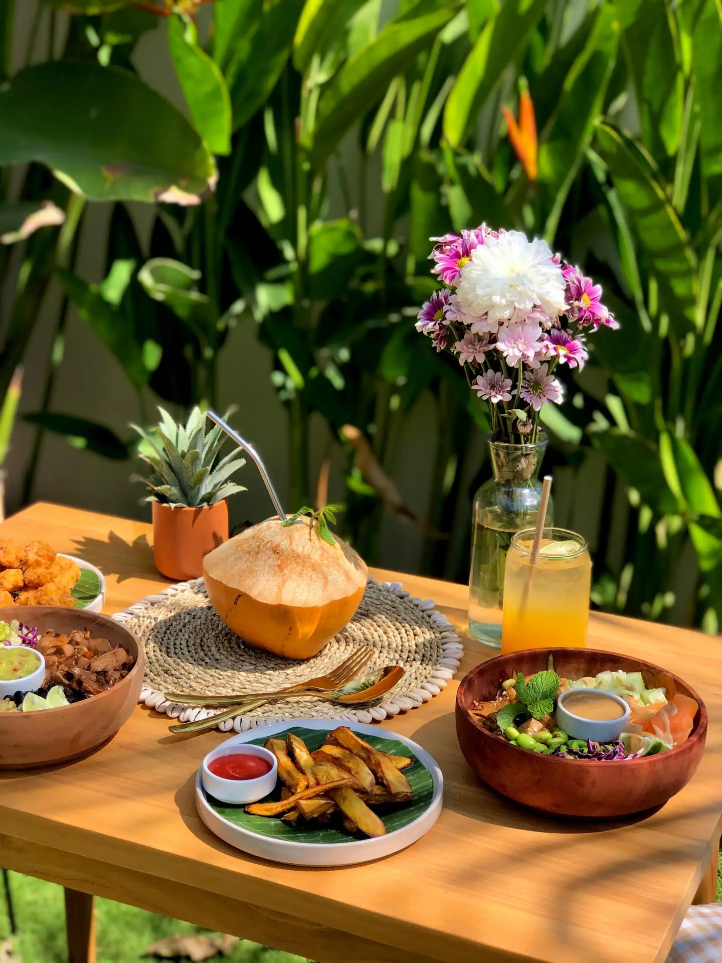 Tropical Cafe And Restaurant, Selong Belanak, Lombok
